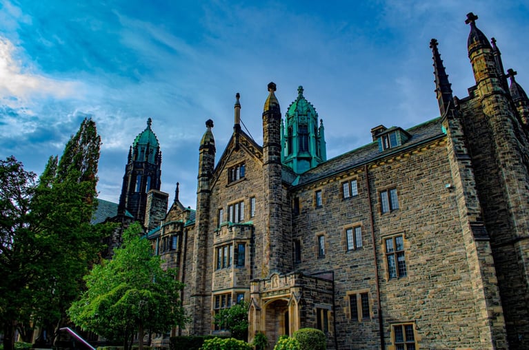 University of Toronto Campus | Oxford Summer Courses Guide 2026